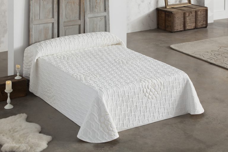 Colchas baratas y bonitas para tu cama - Colchón Exprés